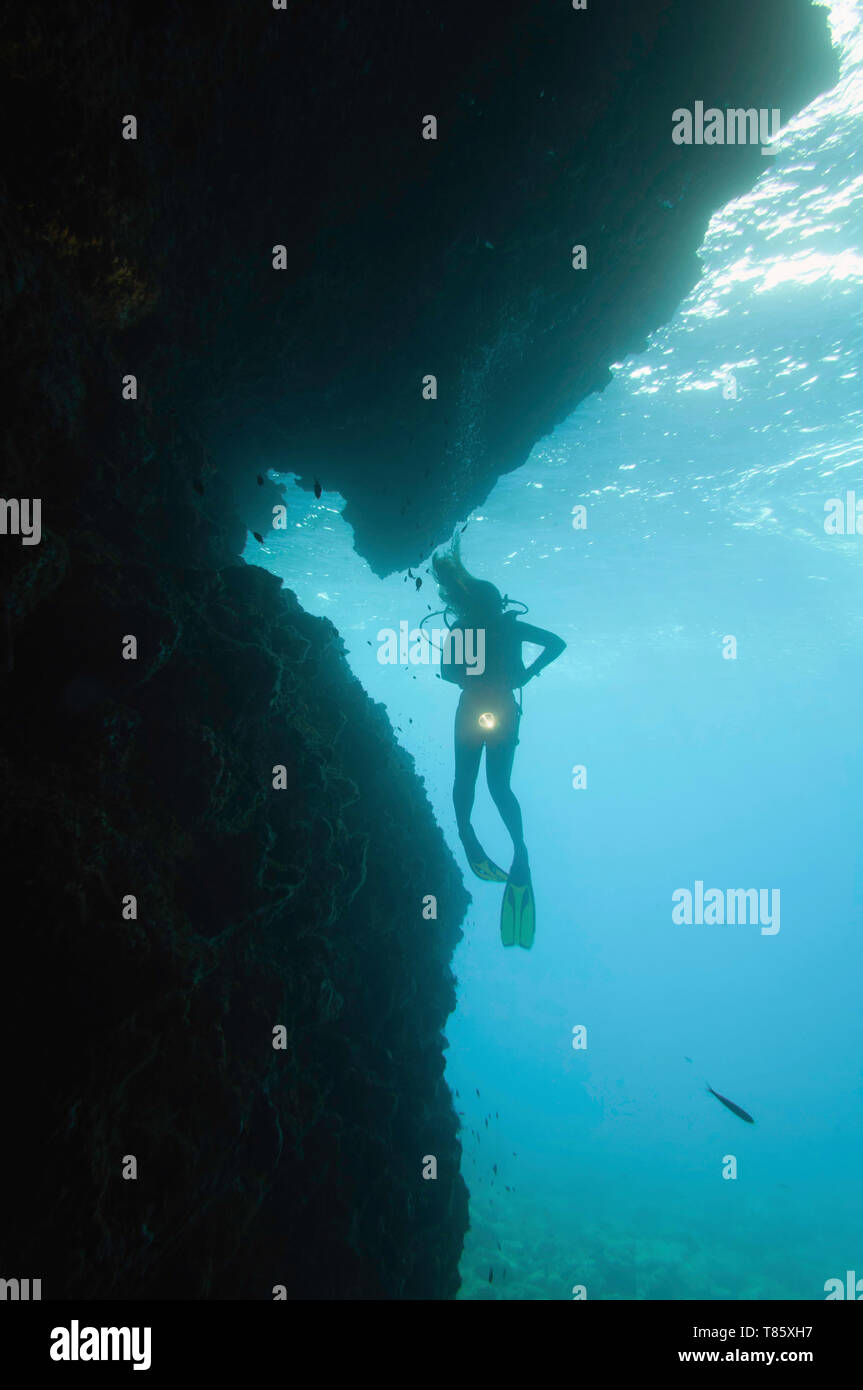 Underwater entrance of cave diver hi-res stock photography and images ...