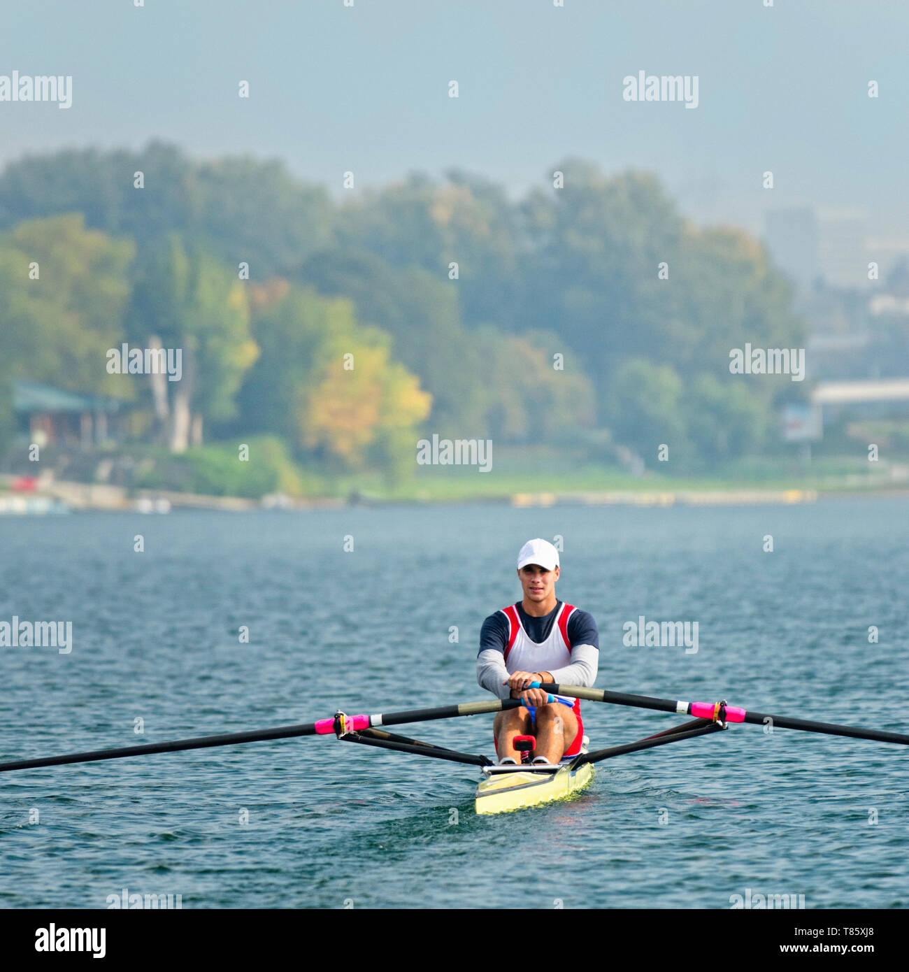 Rowing with sculls hi-res stock photography and images - Alamy