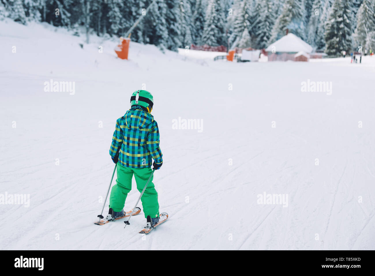 Skiing boys hi-res stock photography and images - Alamy