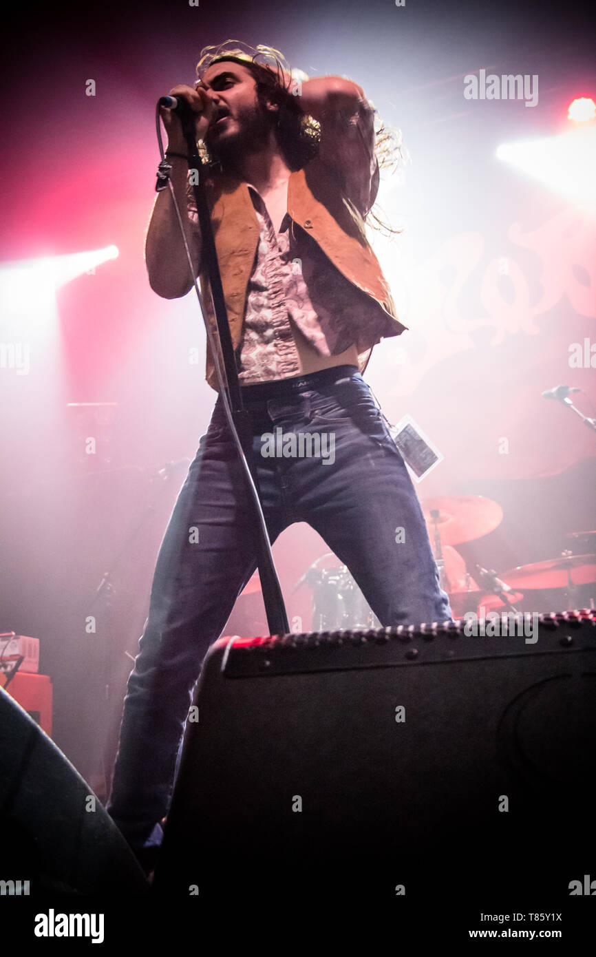 Crowbot singer hi-res stock photography and images - Alamy