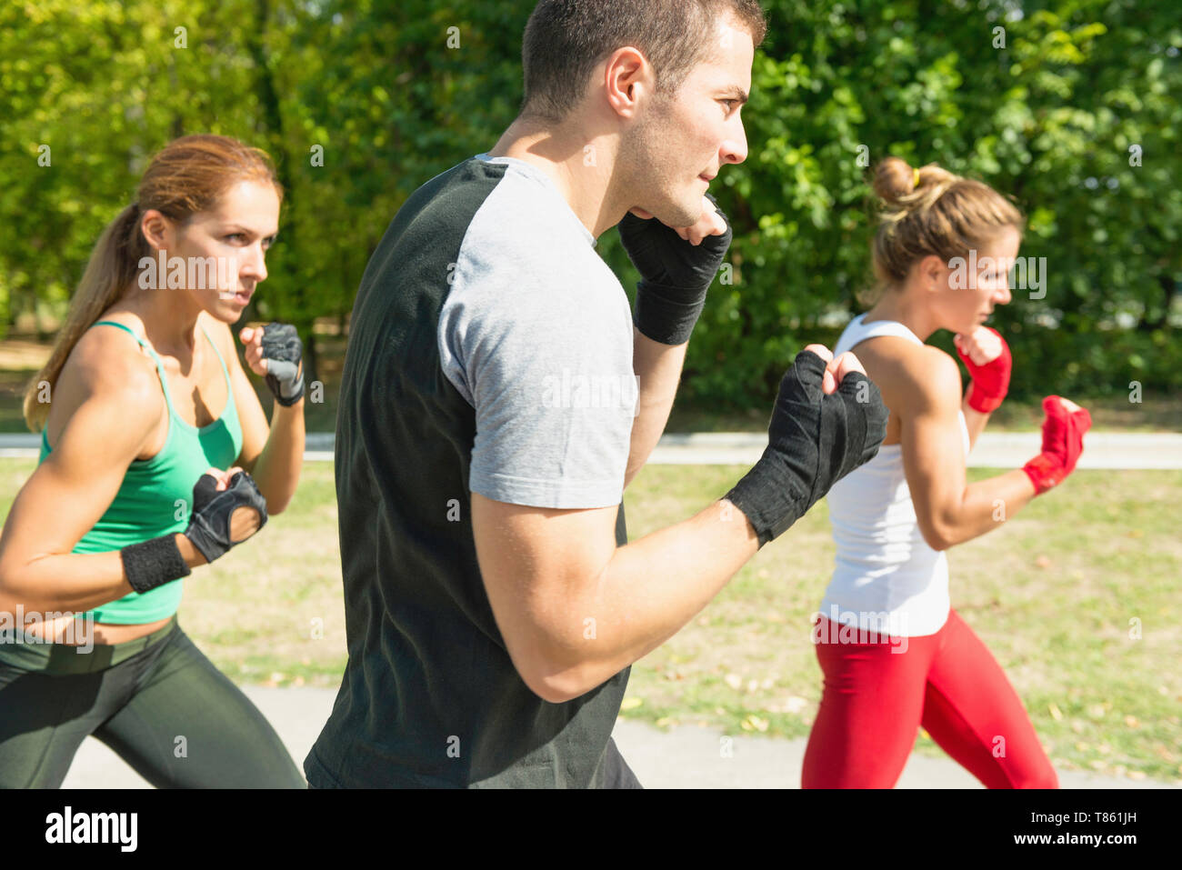 Group boxing hi-res stock photography and images - Alamy
