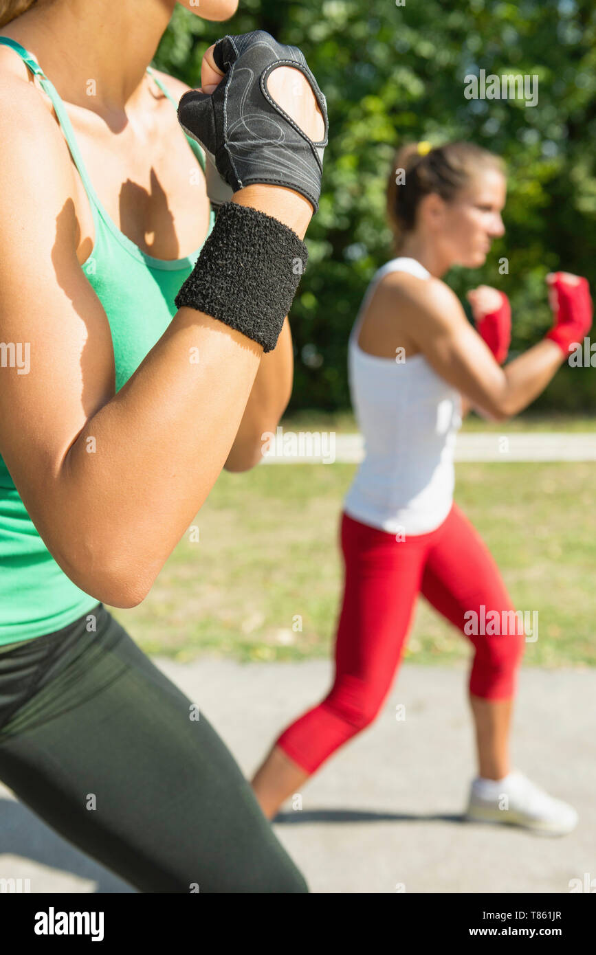 Uppercut hi-res stock photography and images - Alamy