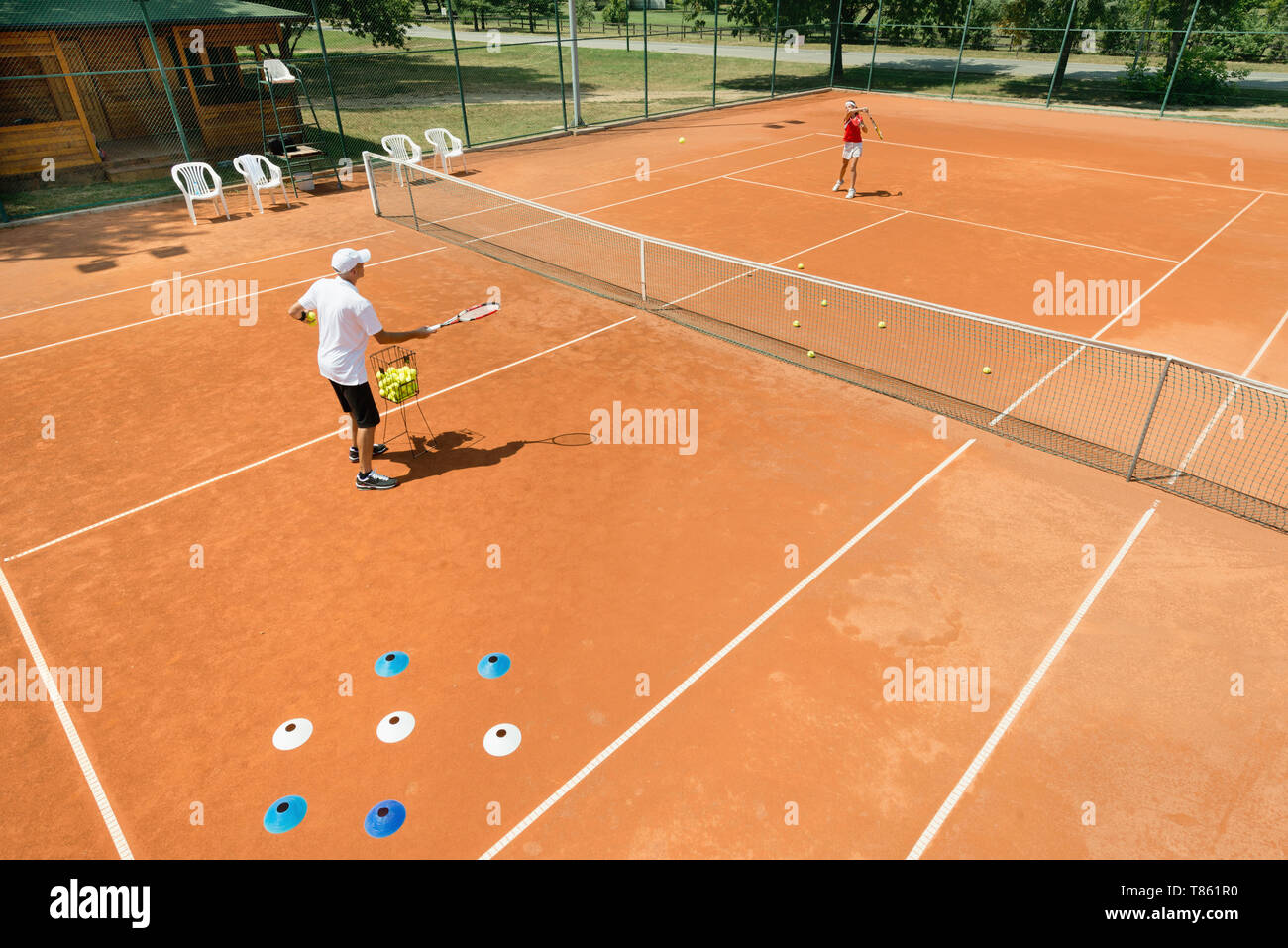 Tennis class hi-res stock photography and images - Alamy