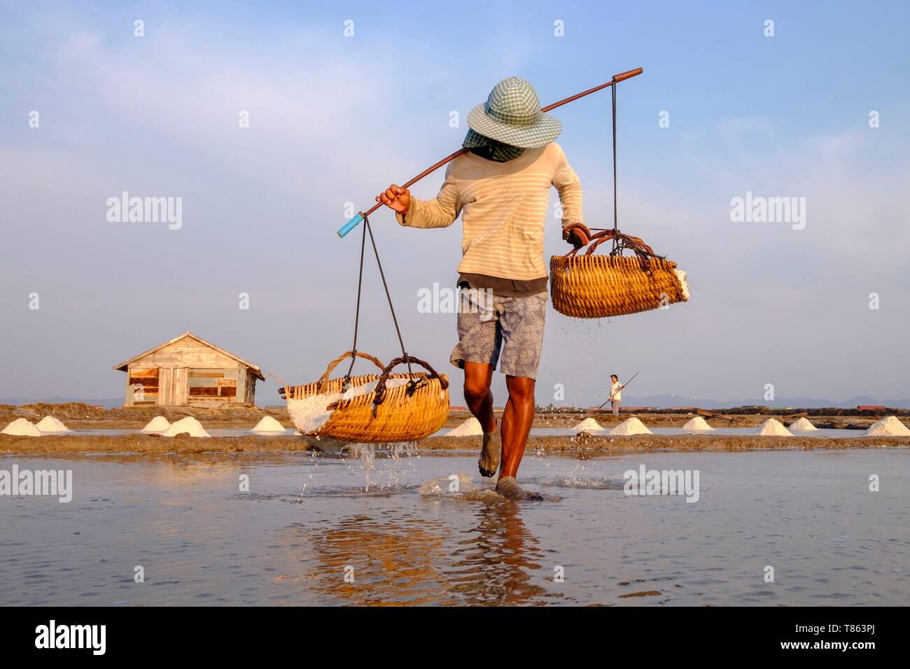 Kampot salt hi-res stock photography and images - Alamy