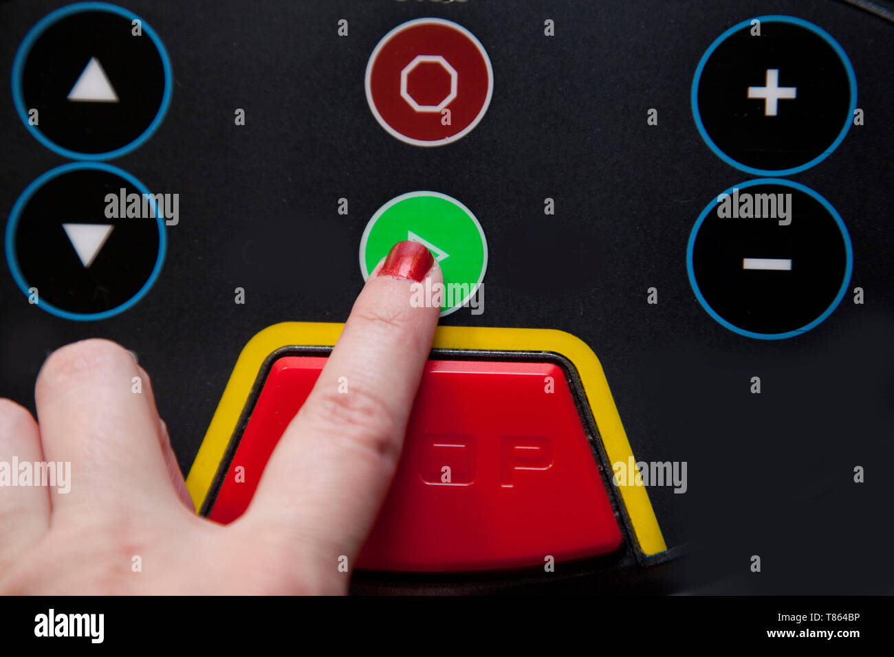 Stop go button hi-res stock photography and images - Alamy
