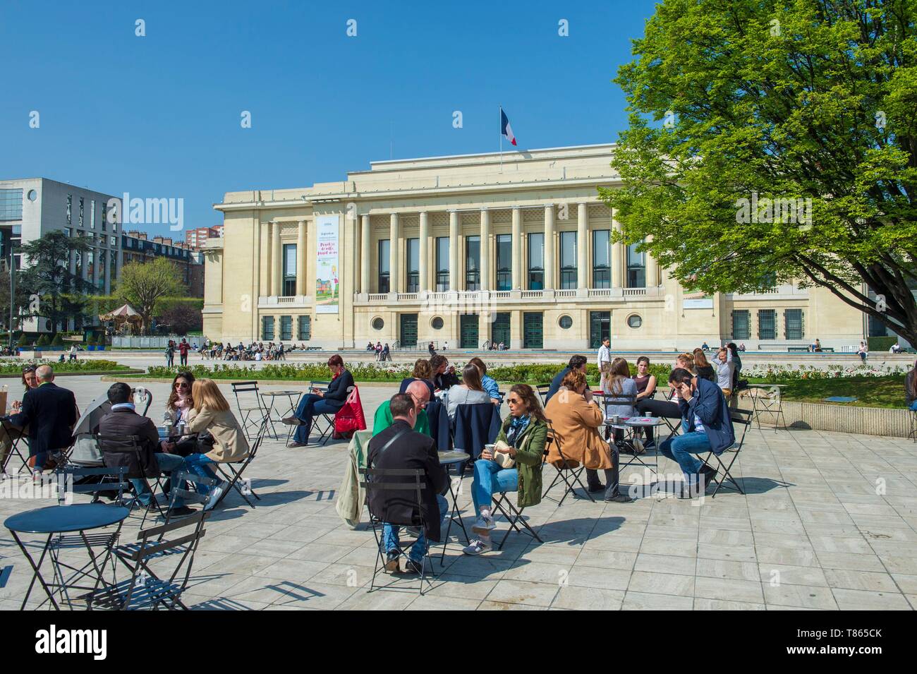 France, Hauts de Seine, Puteaux, Town Hall, building with Art Deco ...