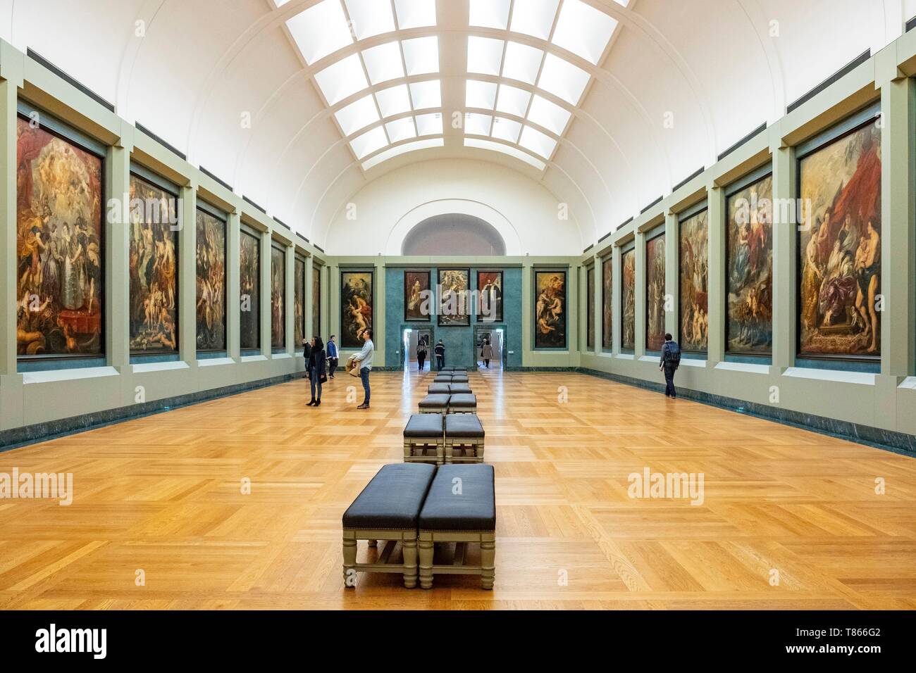 Museum room hi-res stock photography and images - Alamy