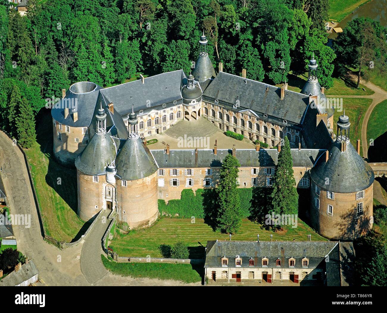 Saint fargeau hi-res stock photography and images - Alamy