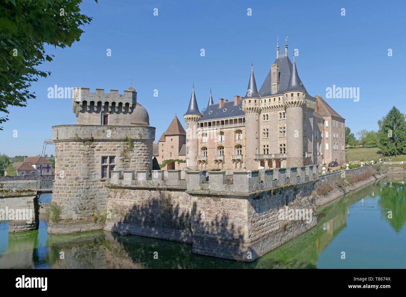 La Clayette Castle High Resolution Stock Photography and Images - Alamy