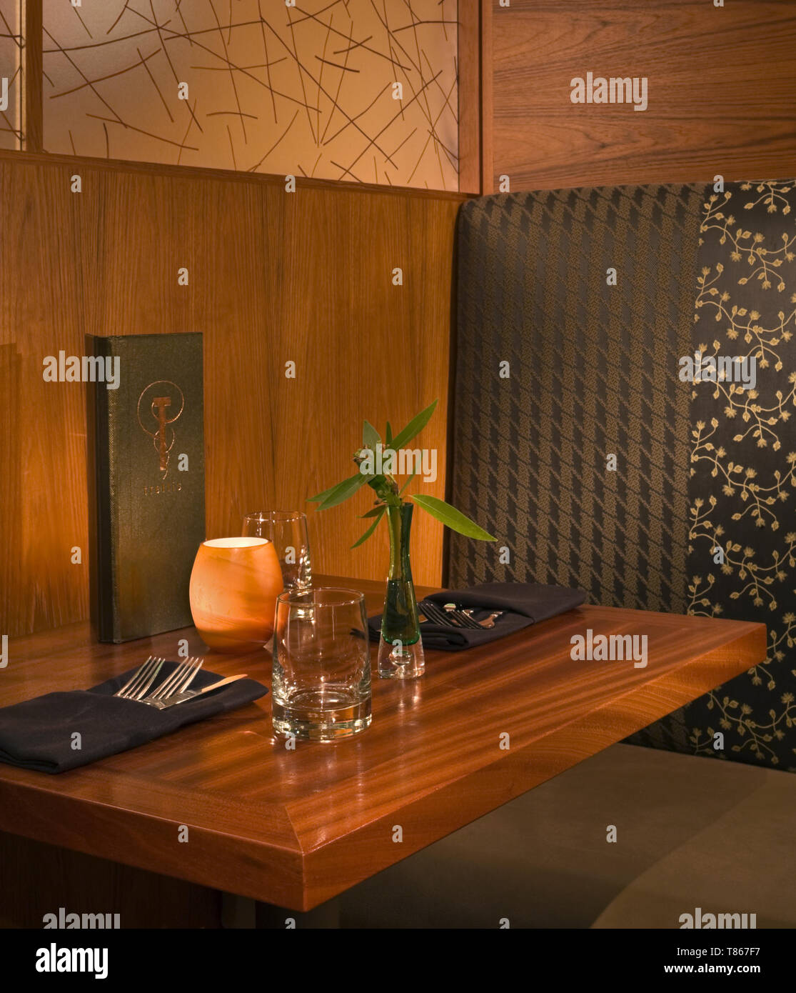 Dining room booth table hi-res stock photography and images - Alamy