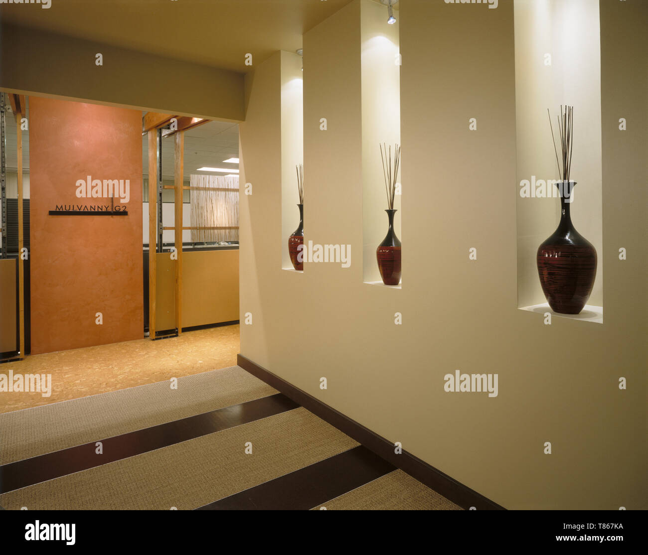 Alcove hallway hi-res stock photography and images - Alamy