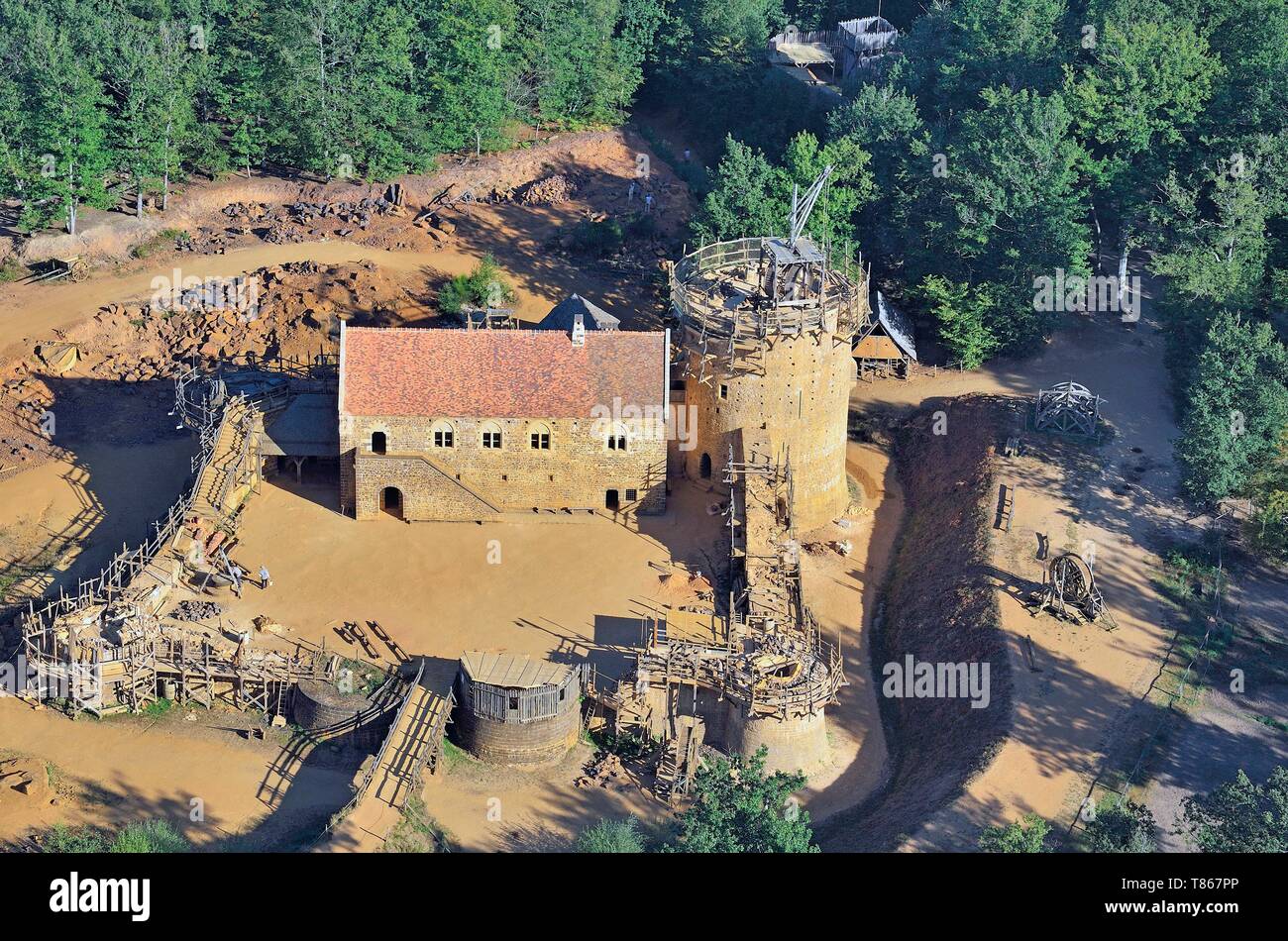 Medieval scaffolding hi-res stock photography and images - Alamy