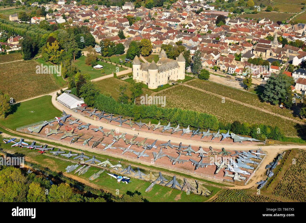 Savigny les beaune castle hi-res stock photography and images - Alamy