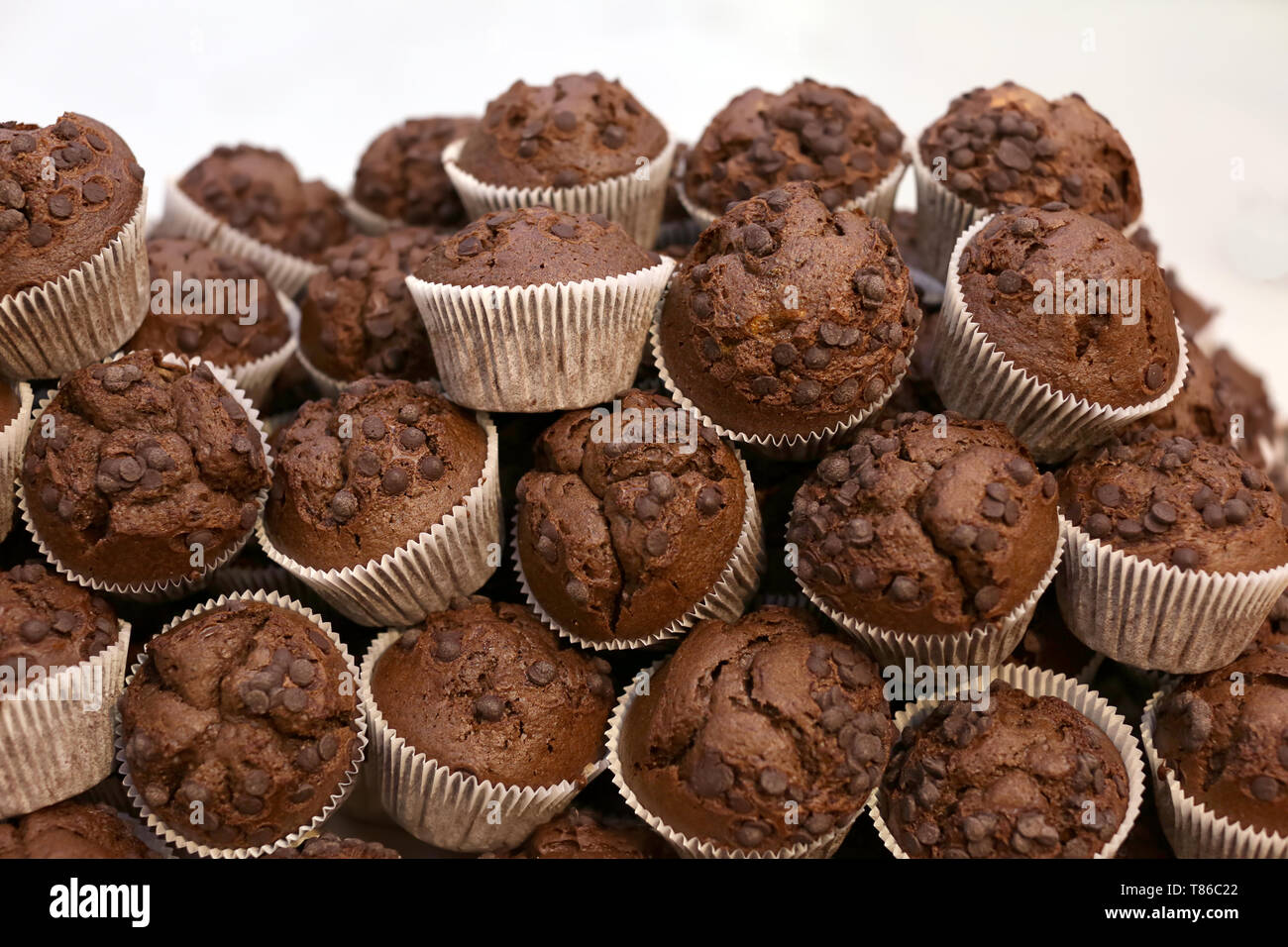 Muffins in bakery hi-res stock photography and images - Alamy