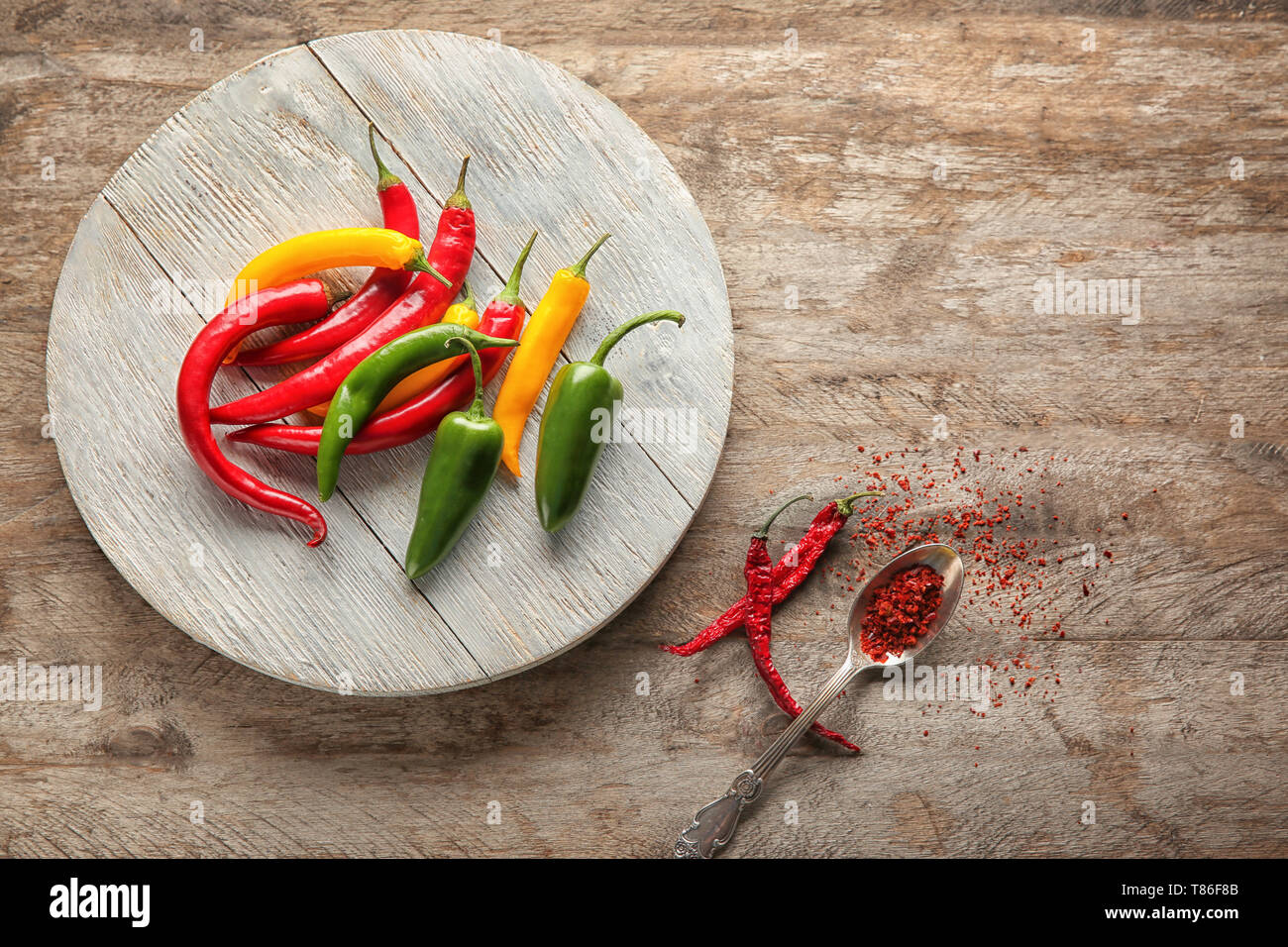 Chili stand hi-res stock photography and images - Alamy