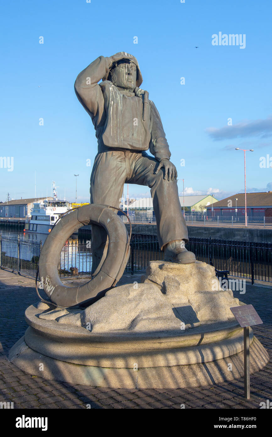 Lifeboatmen hi-res stock photography and images - Alamy