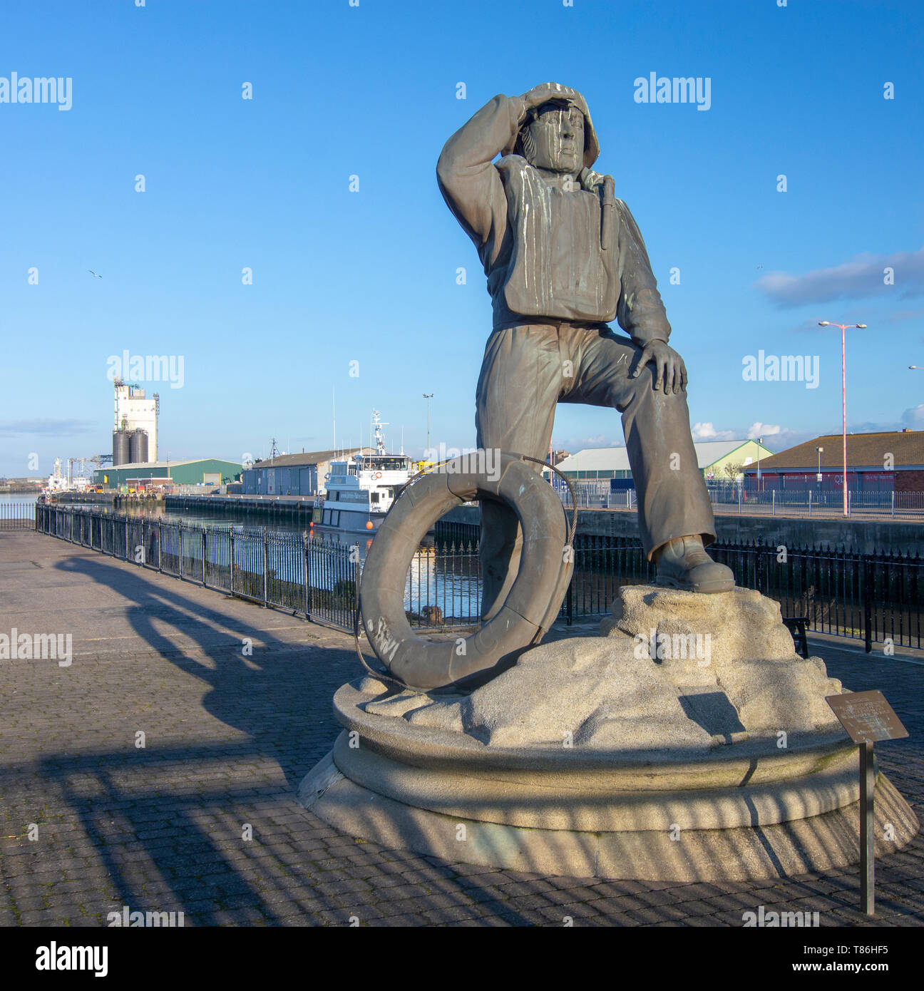 Lifeboatmen hi-res stock photography and images - Alamy