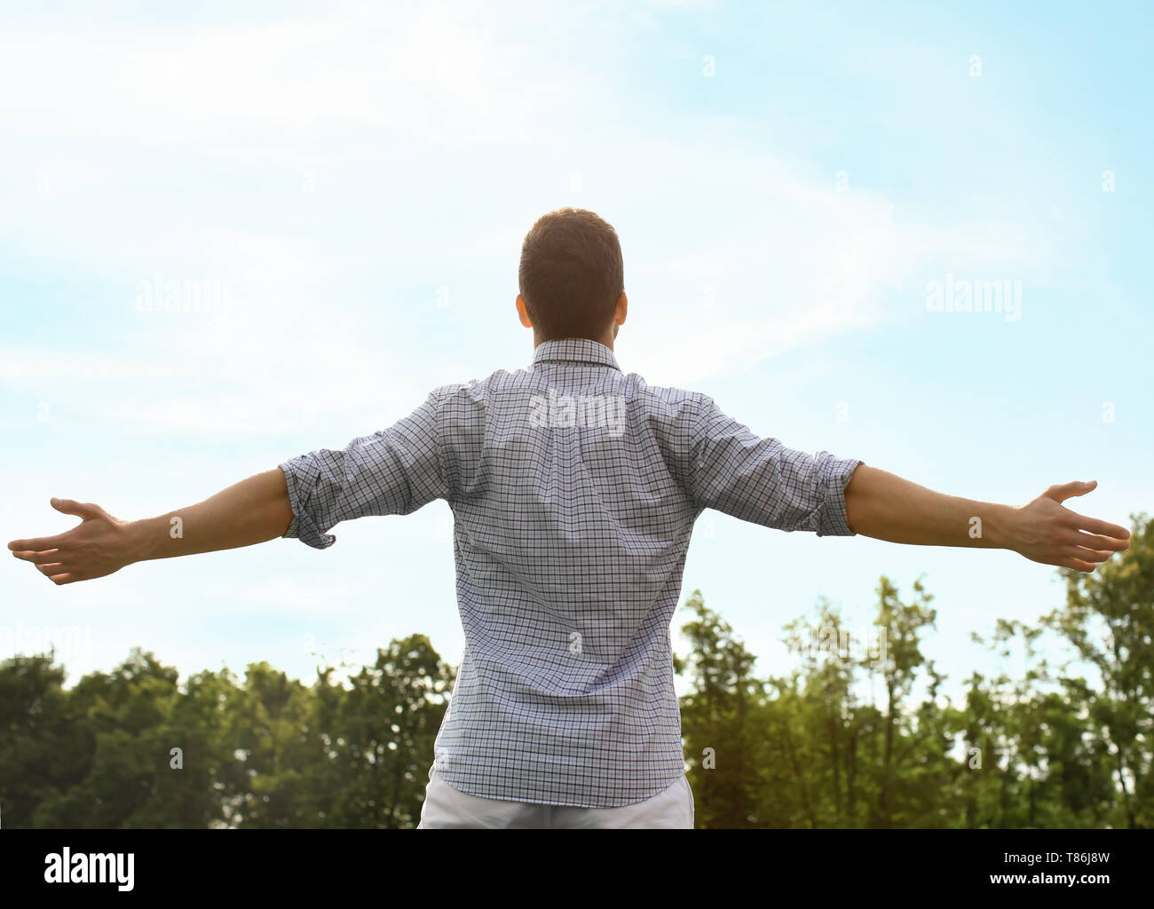 Man enjoying the sunny weather hi-res stock photography and images - Alamy