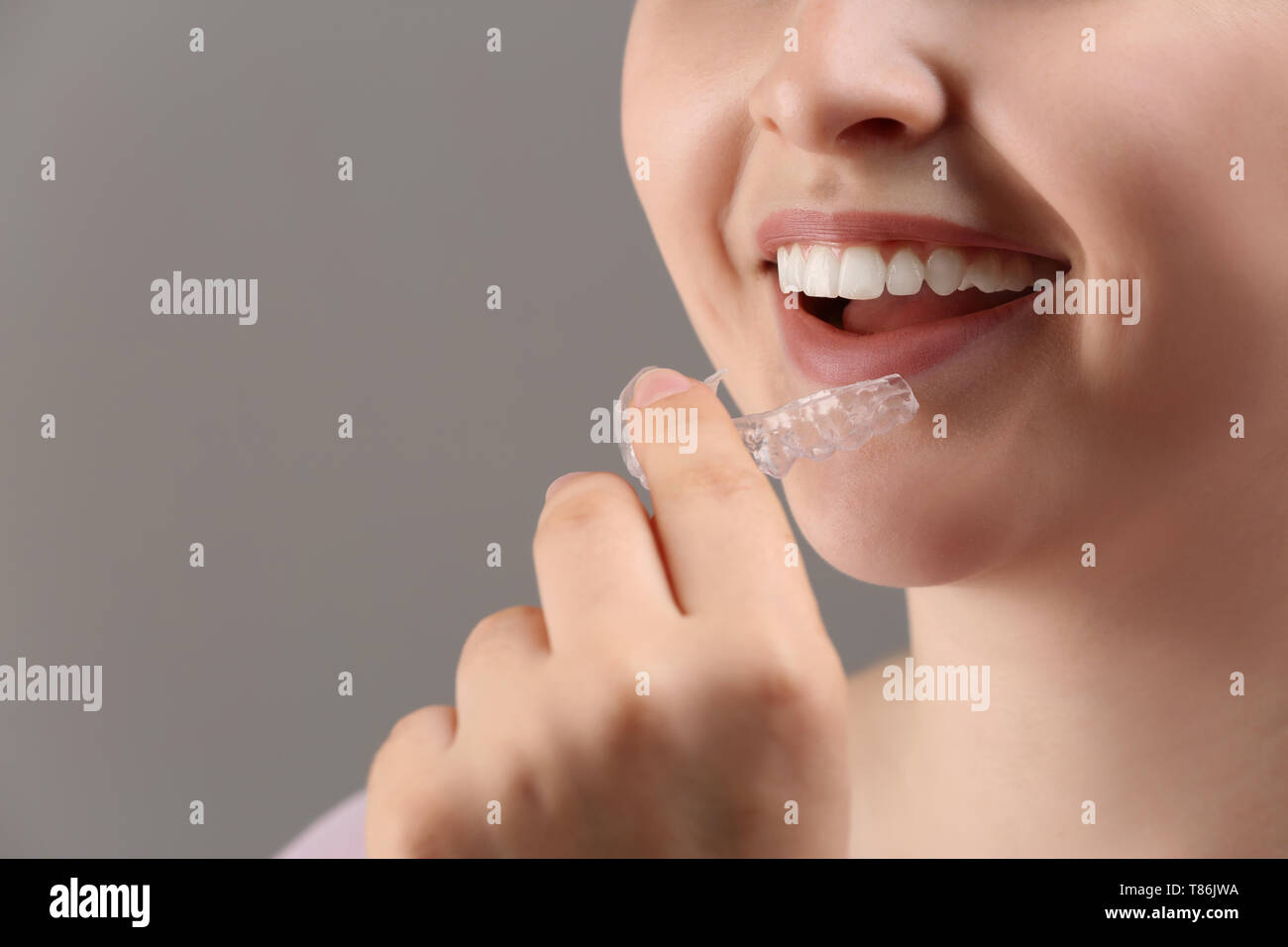 Mouth splint hi-res stock photography and images - Alamy