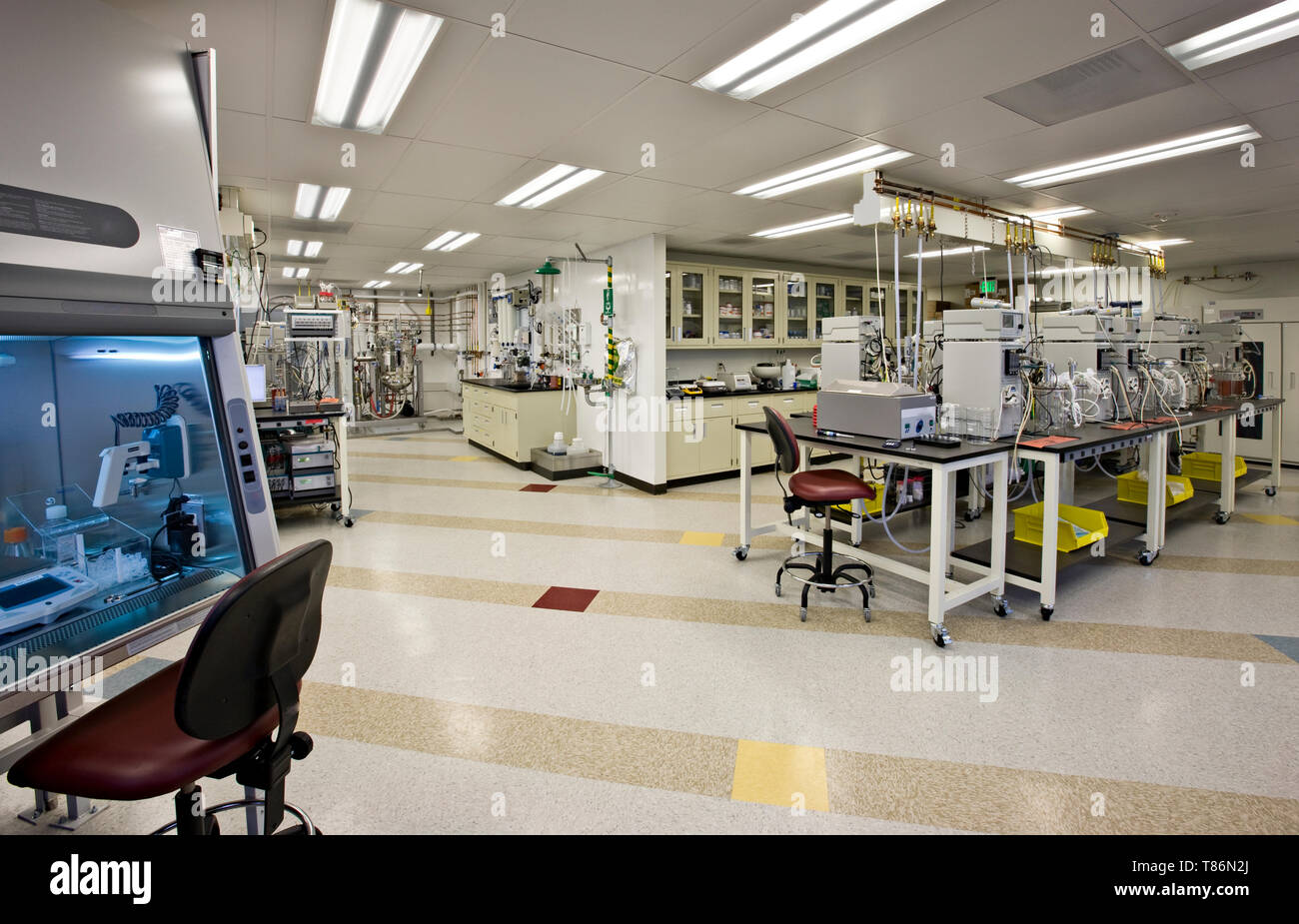 Machinery in laboratory Stock Photo - Alamy