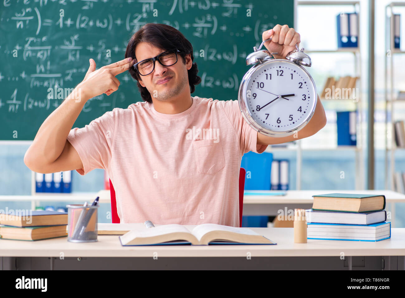 Student missing in classroom hi-res stock photography and images - Alamy