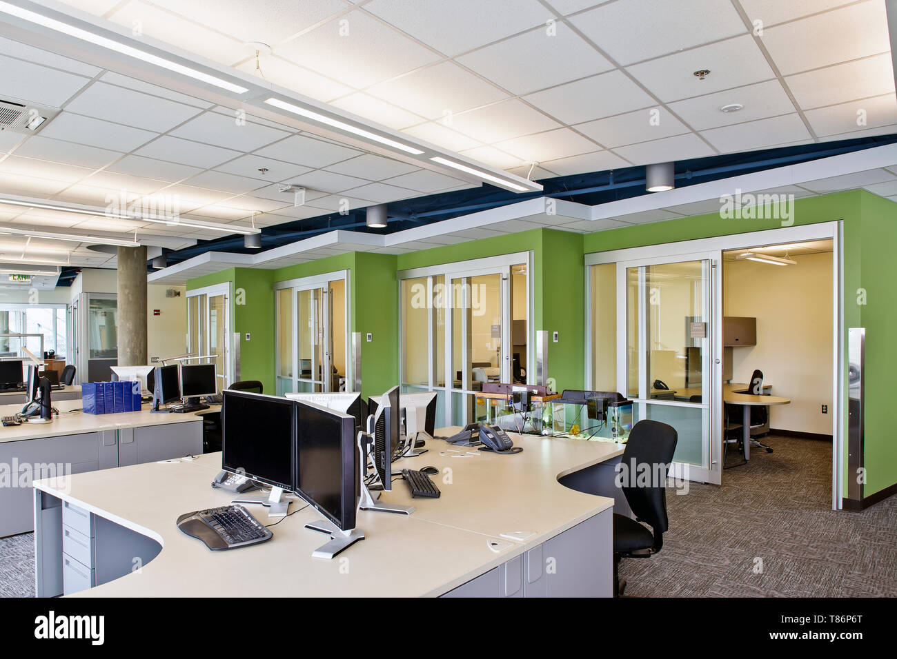 Work stations hi-res stock photography and images - Alamy