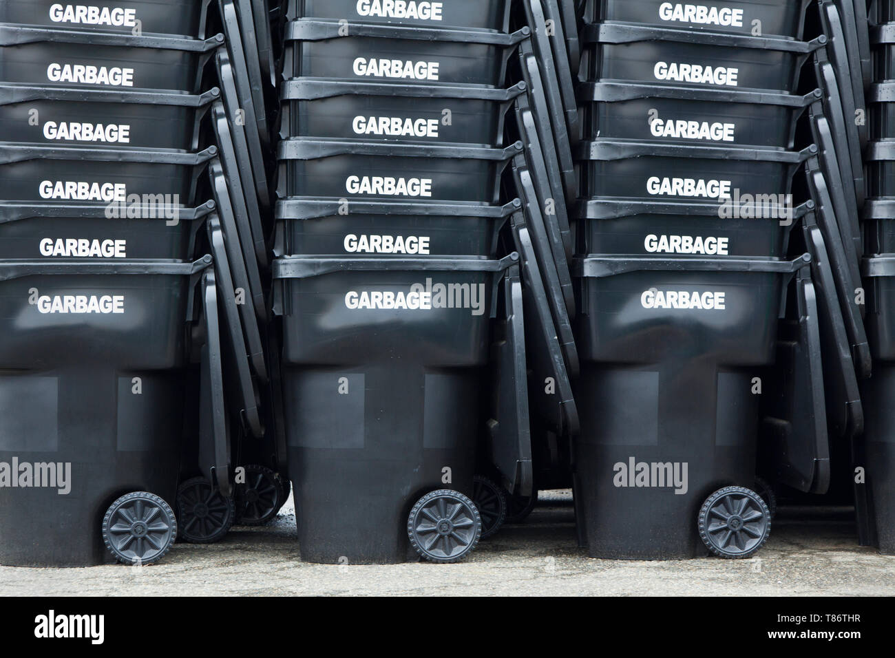 Rows of trash bins hi-res stock photography and images - Alamy
