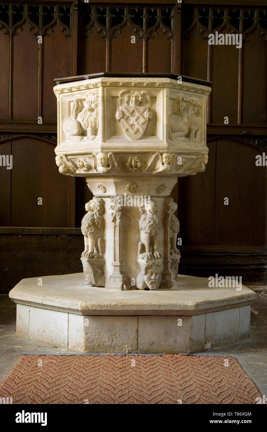 15th century font hi-res stock photography and images - Alamy