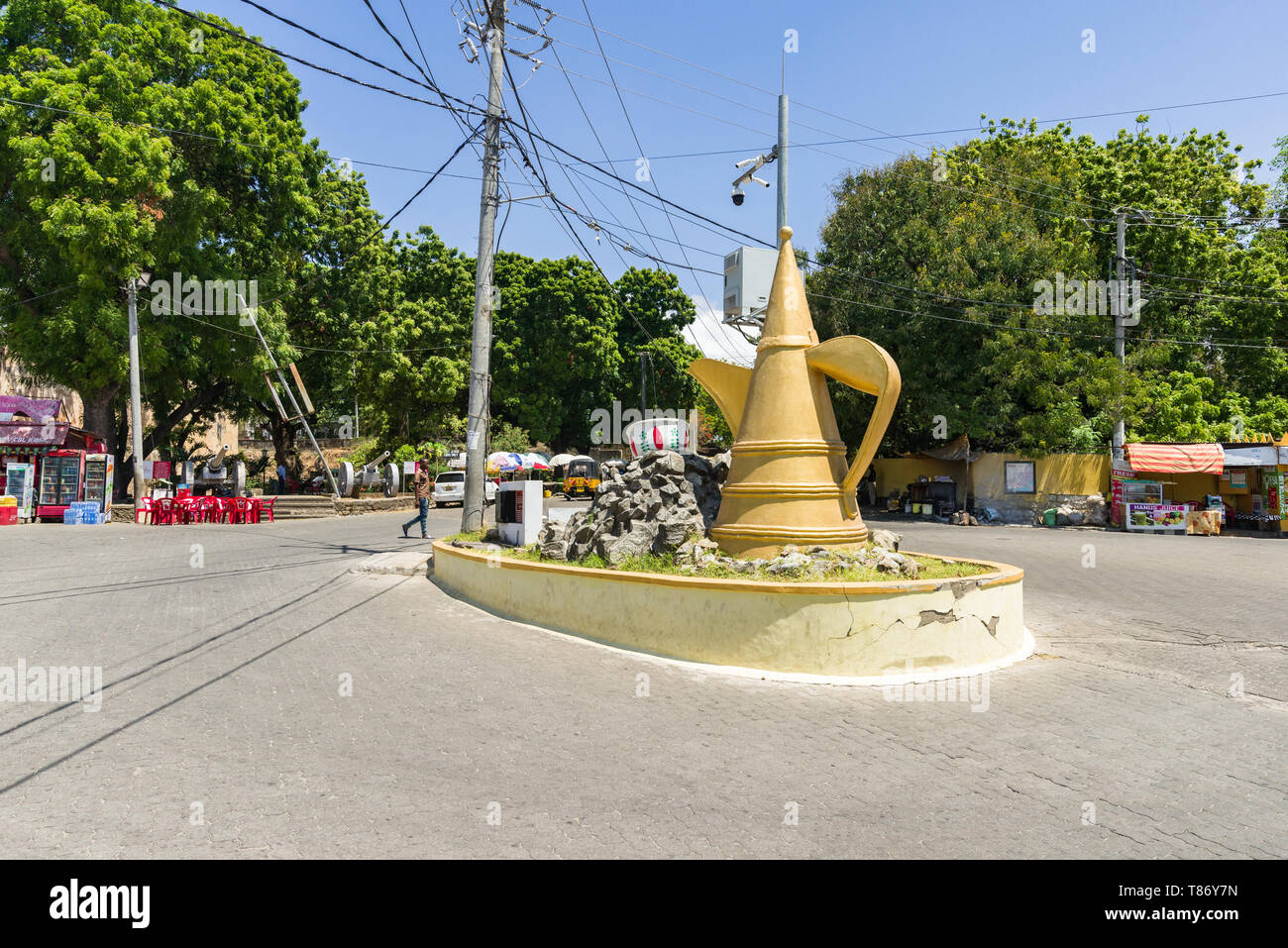 The Kahawa Monument outside Fort Jesus, Mombasa, Kenya Stock Photo - Alamy