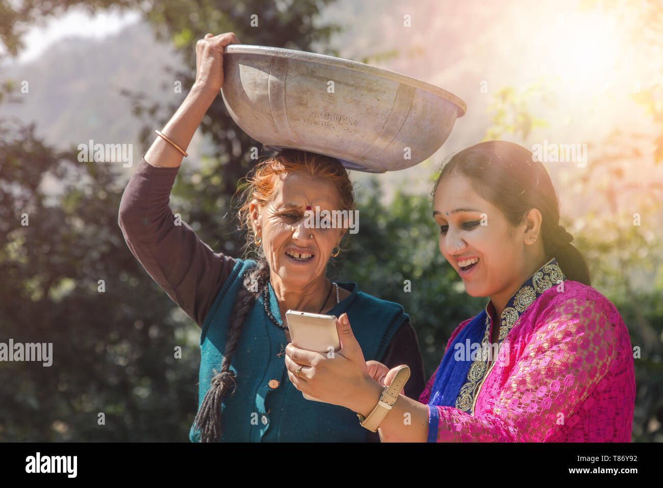 Indian village mother daughter hi-res stock photography and images - Alamy