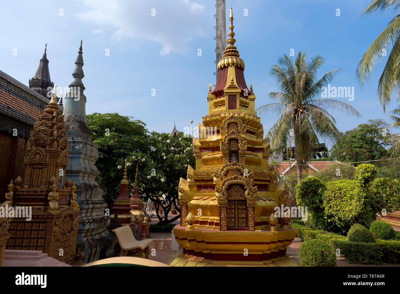 Wat Preah Prom Rath Temple, Siem Reap, Cambodia Stock Photo - Alamy