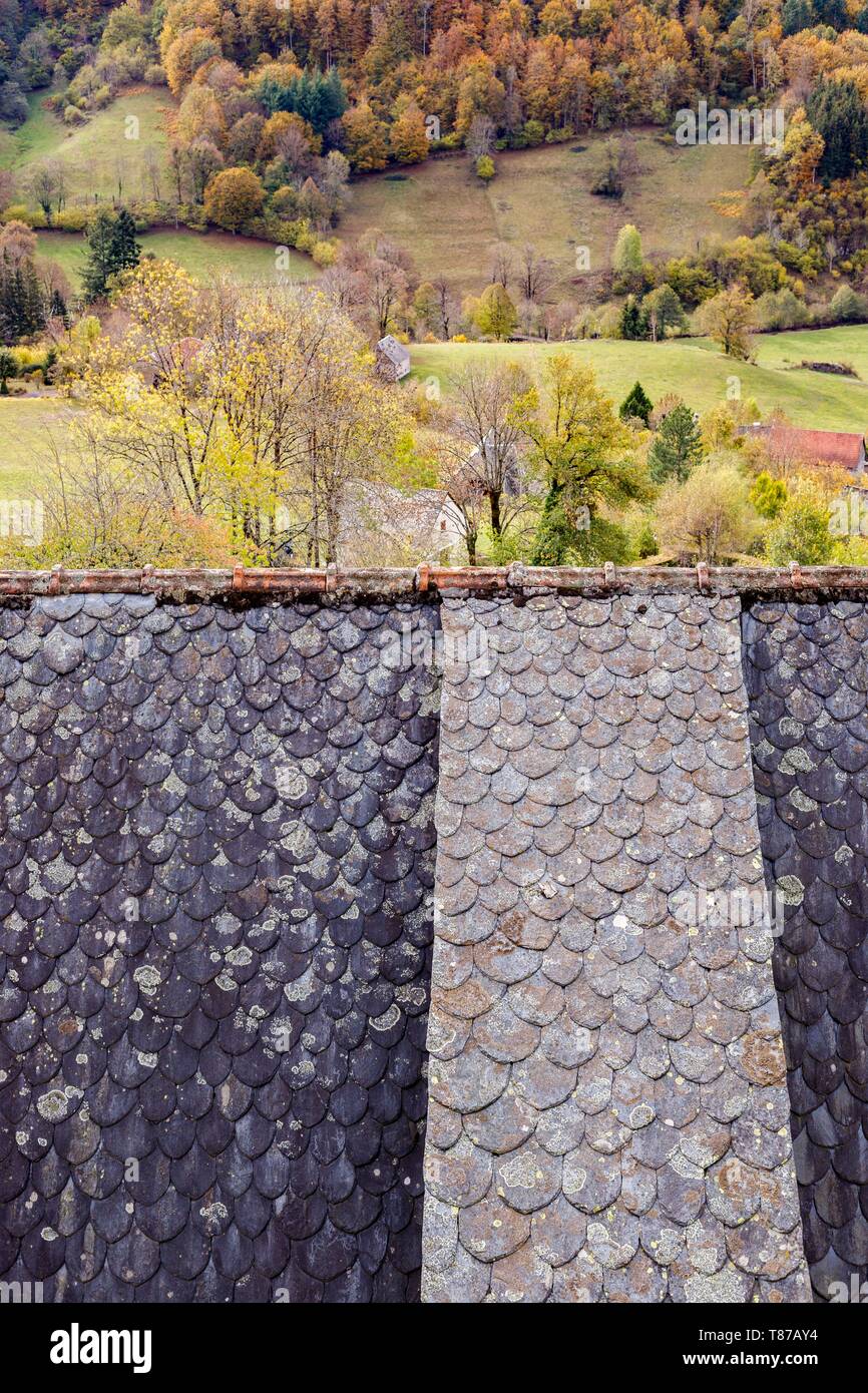 Roofing for flat roofs hi-res stock photography and images - Alamy