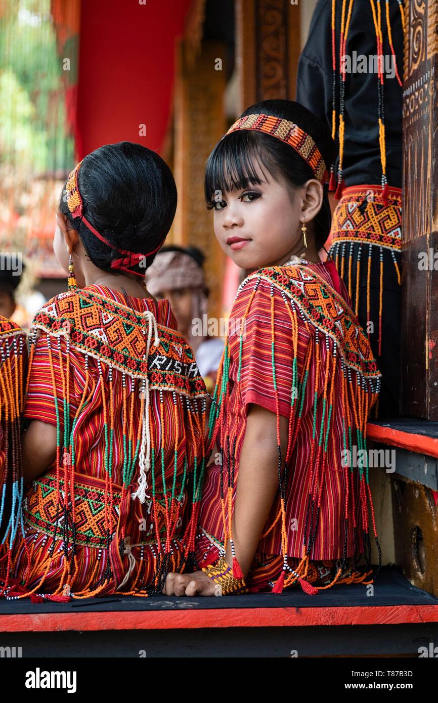 Indonesia, Sulawesi island, Toraja country, Tana Toraja, girls wearing ...