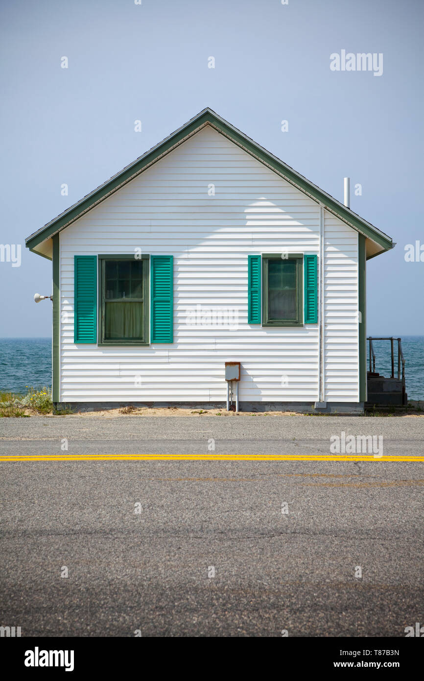 Roadside View of a Beach House Stock Photo - Alamy