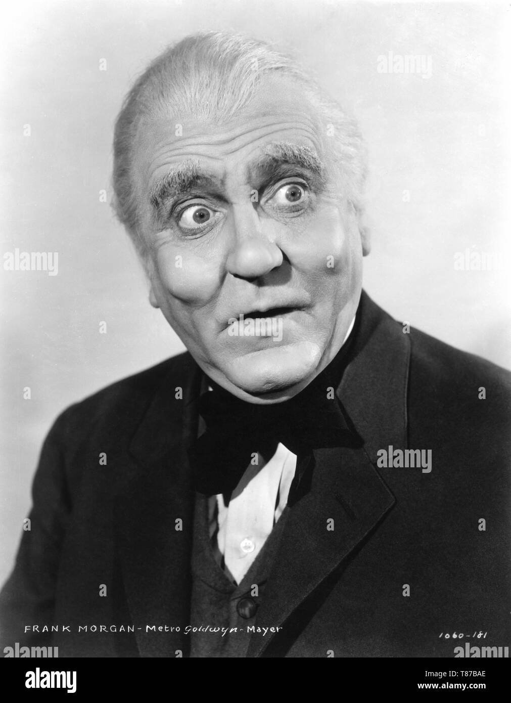 FRANK MORGAN as Professor Marvel / The Wizard of Oz in THE WIZARD OF OZ ...