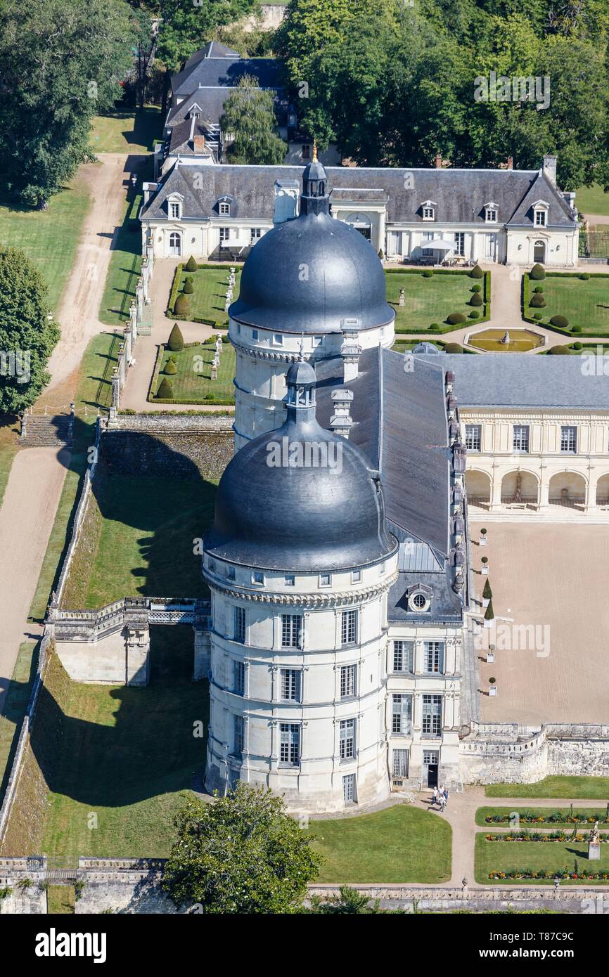 Modern castle hi-res stock photography and images - Alamy