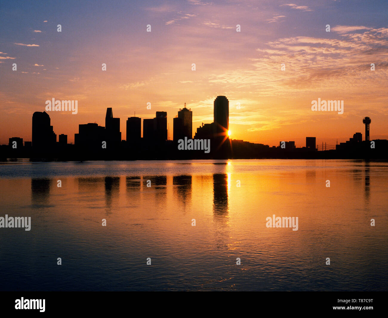 Dallas Skyline at Dawn Stock Photo - Alamy