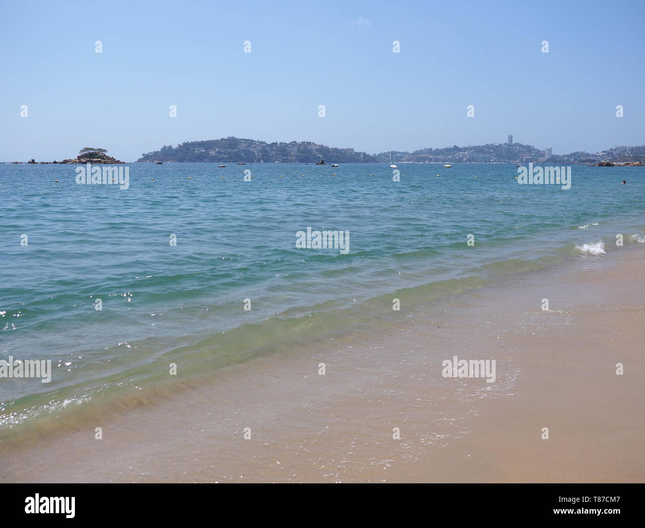 Scenery of bay at ACAPULCO city in Mexico and Pacific Ocean landscape ...