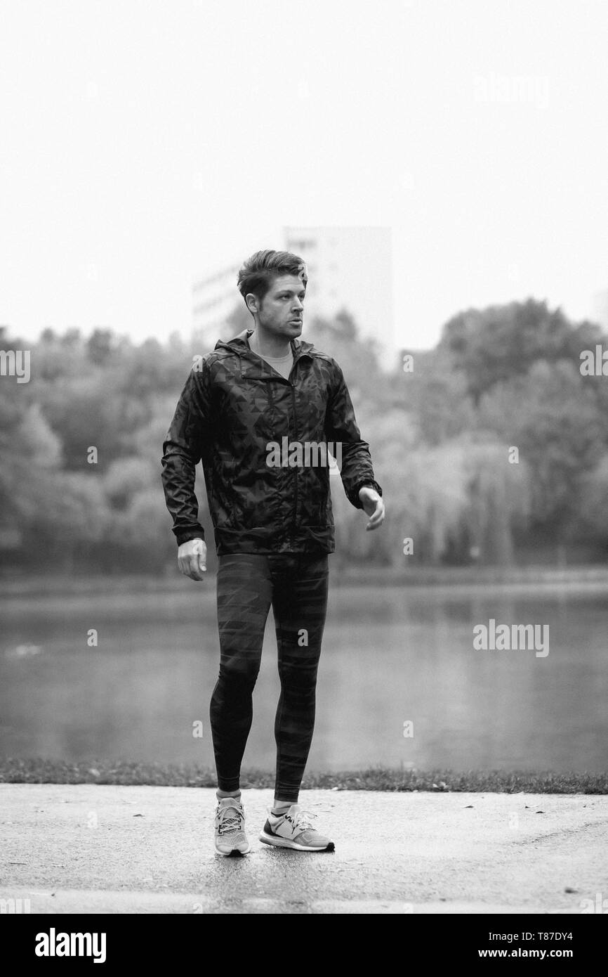Running rain jogging exercise Black and White Stock Photos & Images - Alamy