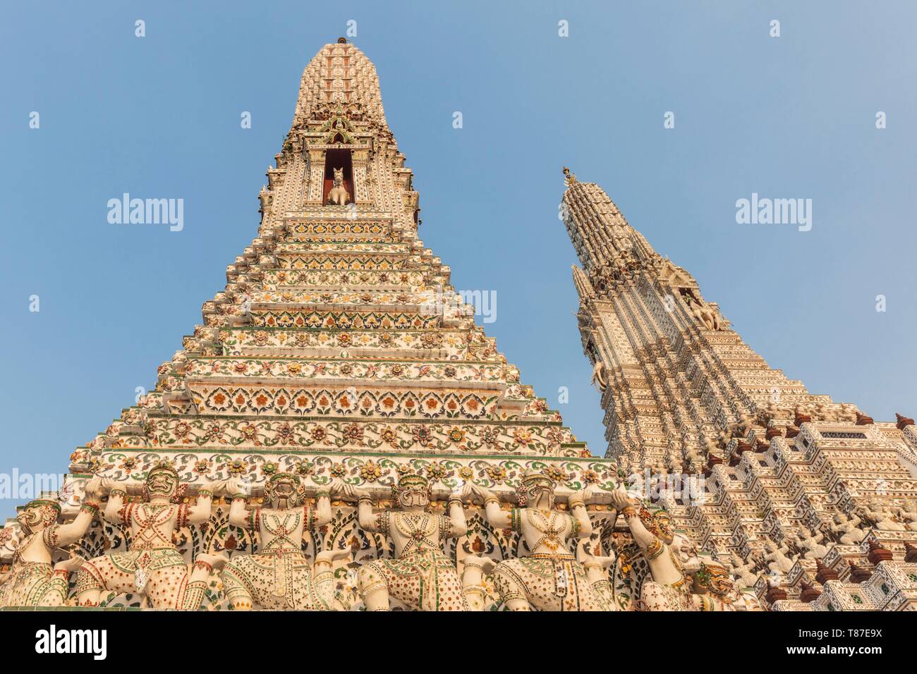 Thailand, Bangkok, Thonburi Area, Wat Arun, Temple of the Dawn, detail ...