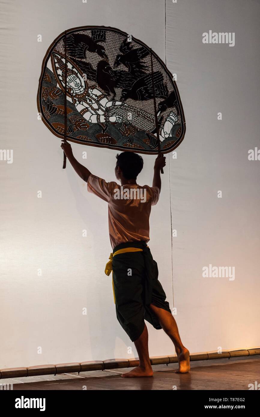 Cambodia, Phnom Penh, traditional dance performance, shadow puppets ...