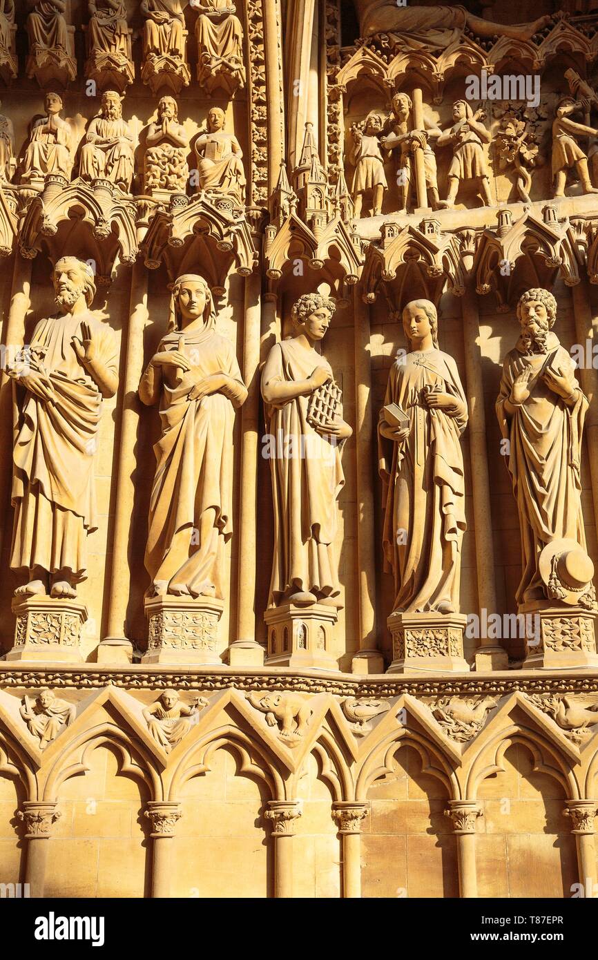 France, Moselle, Metz, statues of the Virgin portal of Saint Etienne of ...