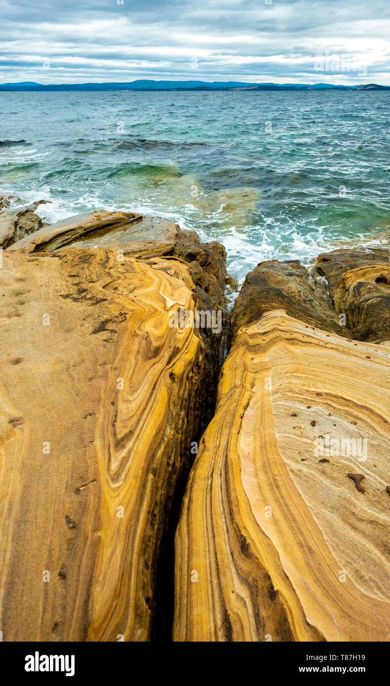 Painted Cliffs, Maria Island, Tasmania Stock Photo - Alamy