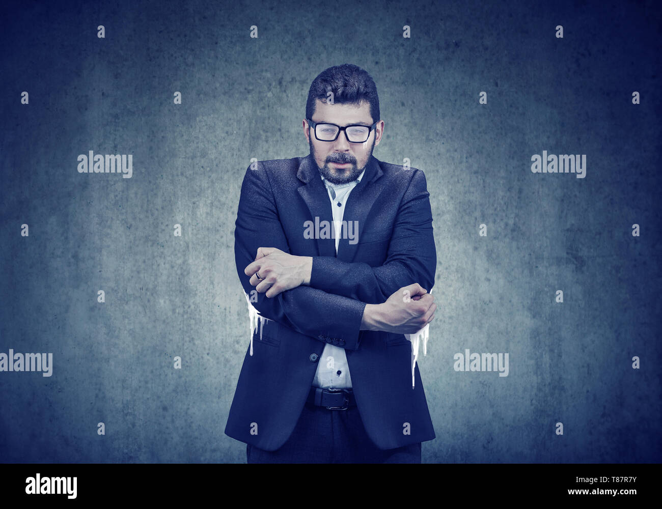 Freezing temperature man hi-res stock photography and images - Alamy