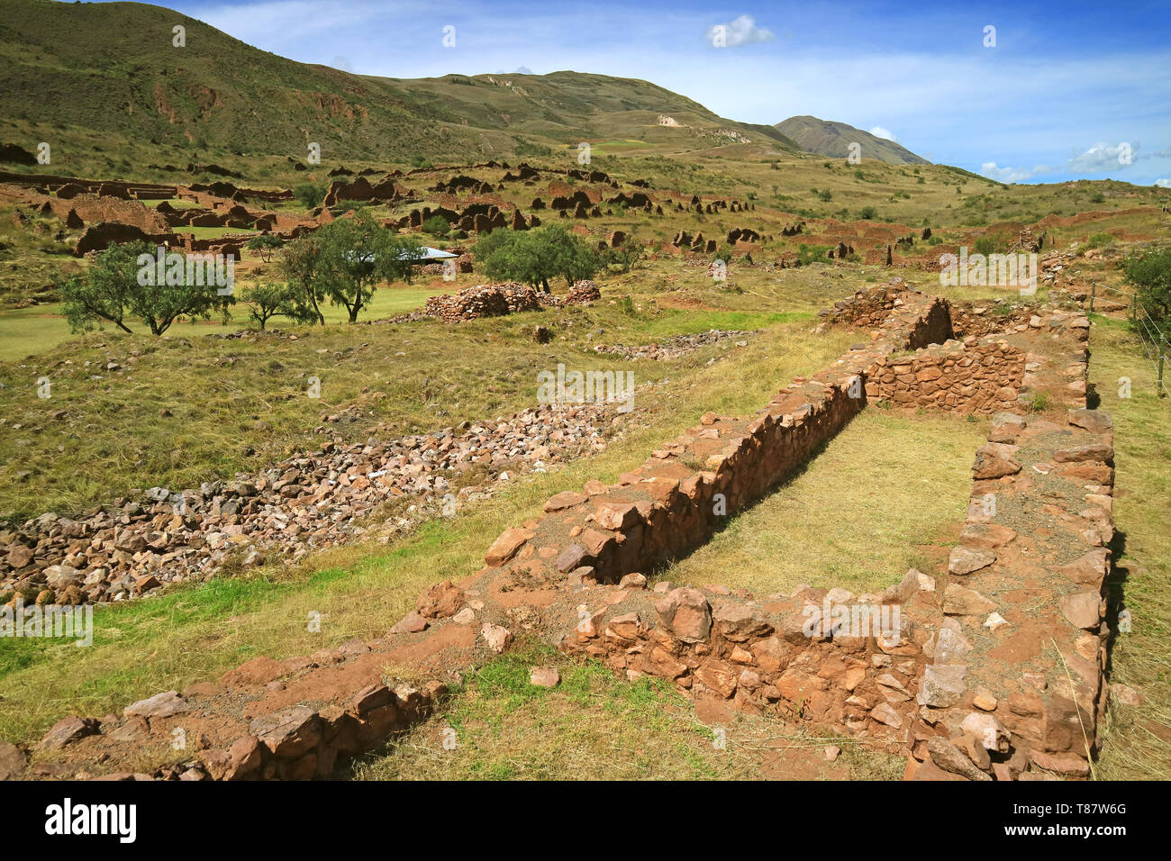 Archaeological site of Piquillacta, amazing Pre-Inca ancient ruins in ...