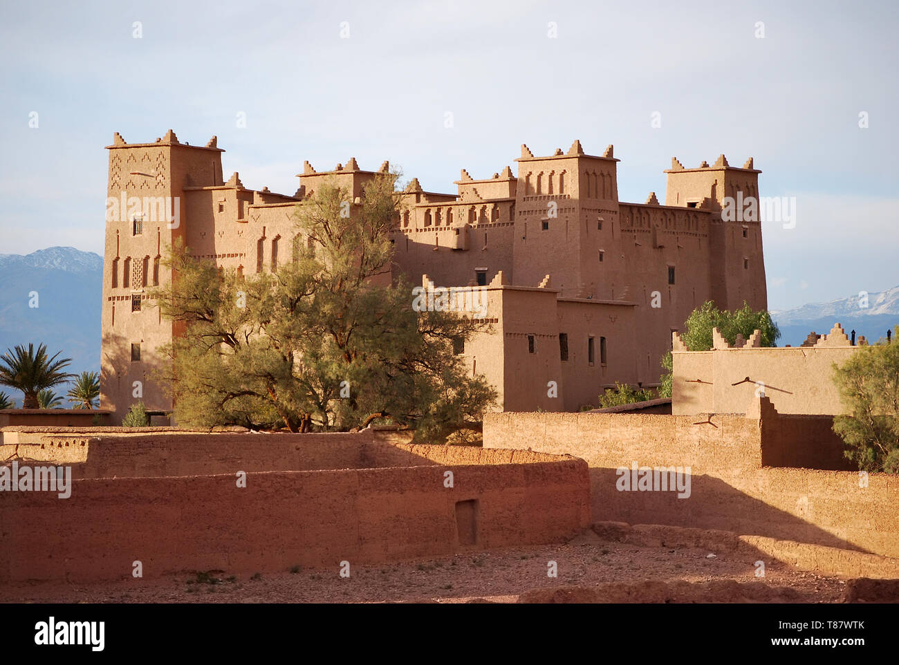 Ksar ouarzazate typical buildings hi-res stock photography and images - Alamy