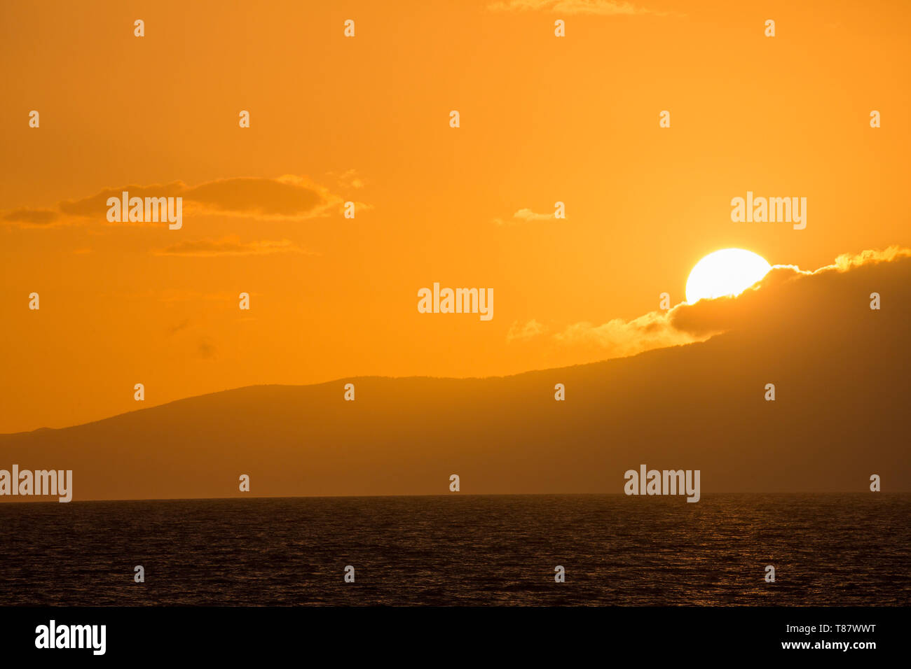 Maui paradise tropical sunset hi-res stock photography and images - Alamy