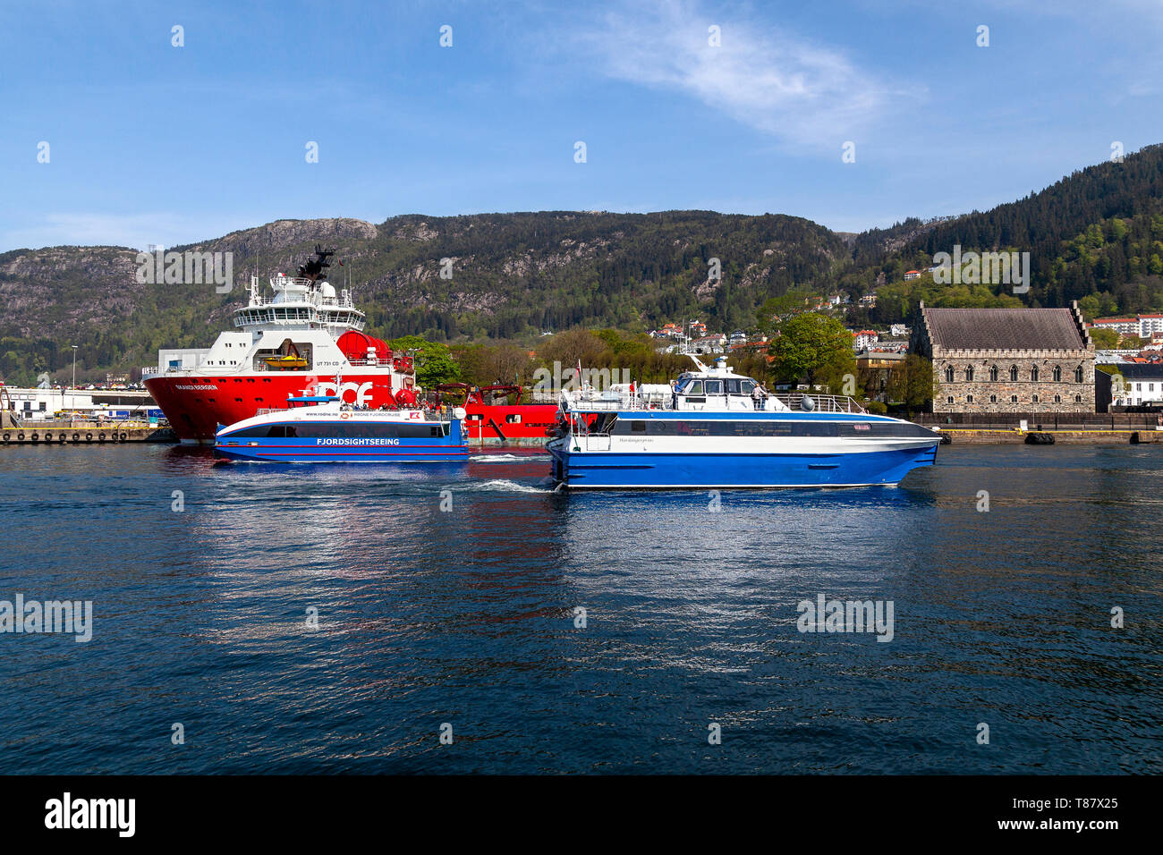 Meeting of two high speed passenger catamarans. Hardangerprins arriving ...