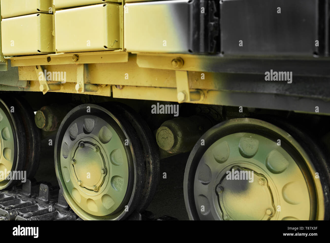 the chassis of a military tank close view Stock Photo - Alamy