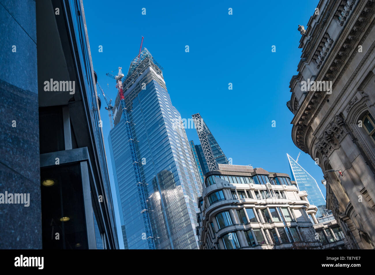 Threadneedle Street, London Stock Photo - Alamy